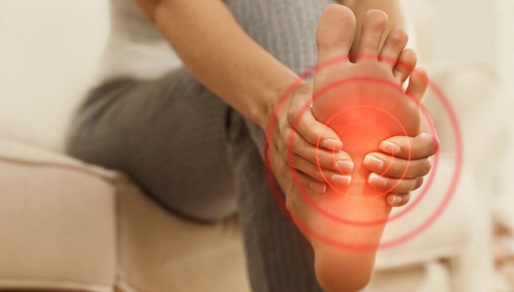 Metatarsalgie | 8 oorzaken, 6 symptomen & 6 behandelingen